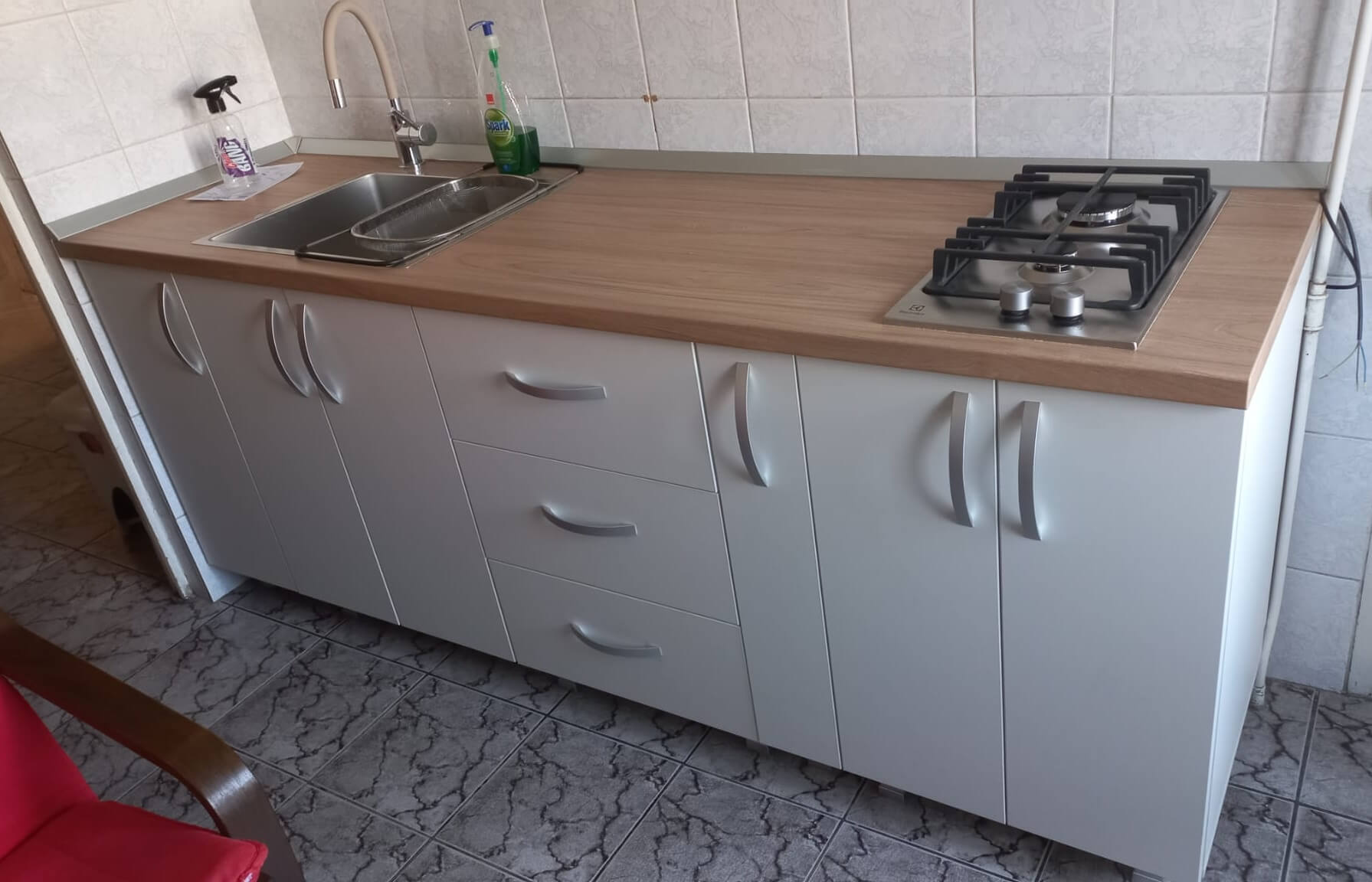 Bucătărie comandă București din Pal Melaminat Alb și usi MDF Vopsit ...
