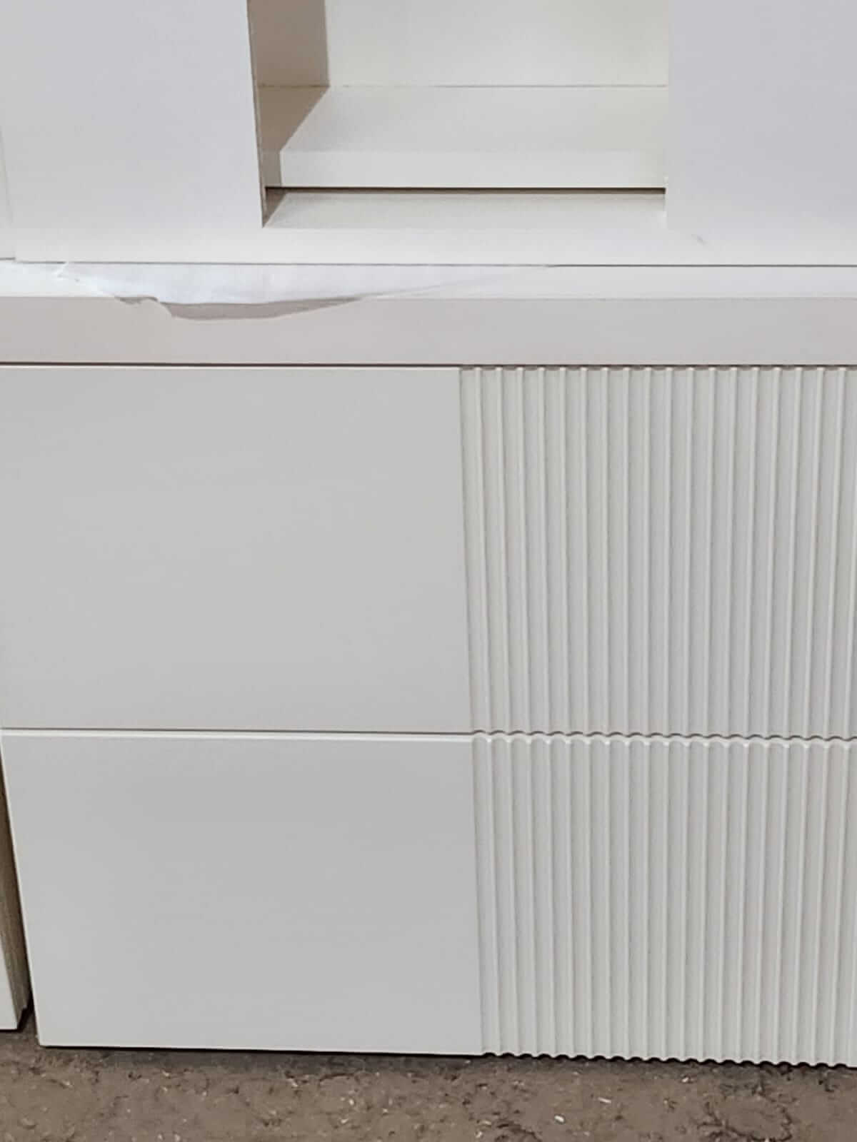 Dormitor comandă București pat dublu, noptiere, dulap 3 uși